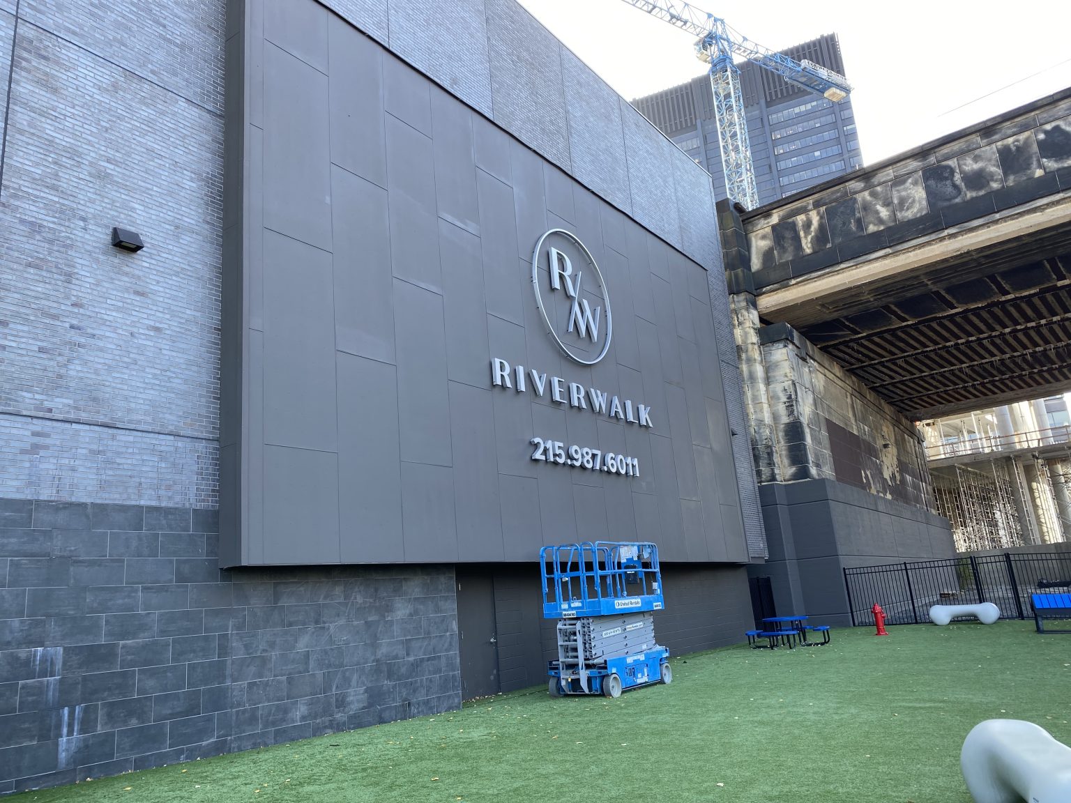 Channel Letters - Sign Source USA